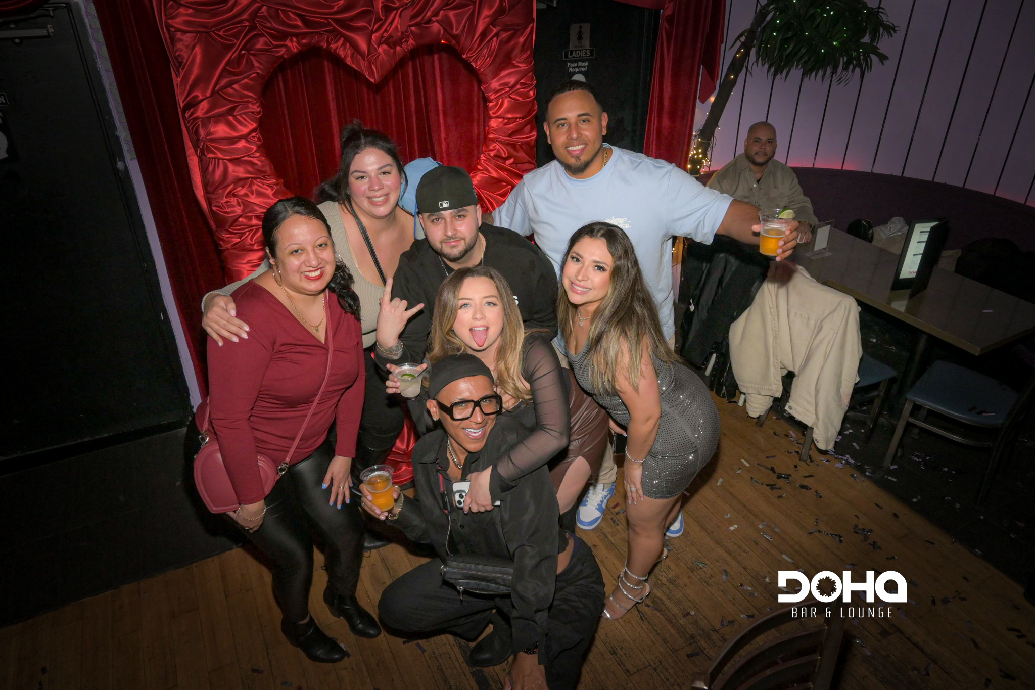 Queens Sunday Night Parties | Doha Bar Lounge